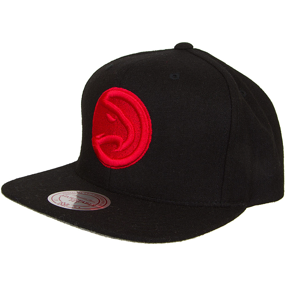Mitchell & Ness Snapback Cap Atlanta Hawks schwarz - hier bestellen!