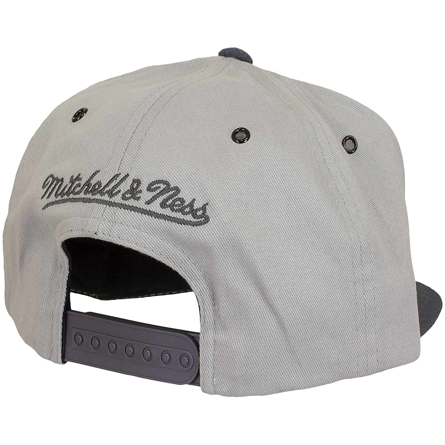 Mitchell & Ness Snapback Cap Own Brand grau/dunkelgrau - hier bestellen!
