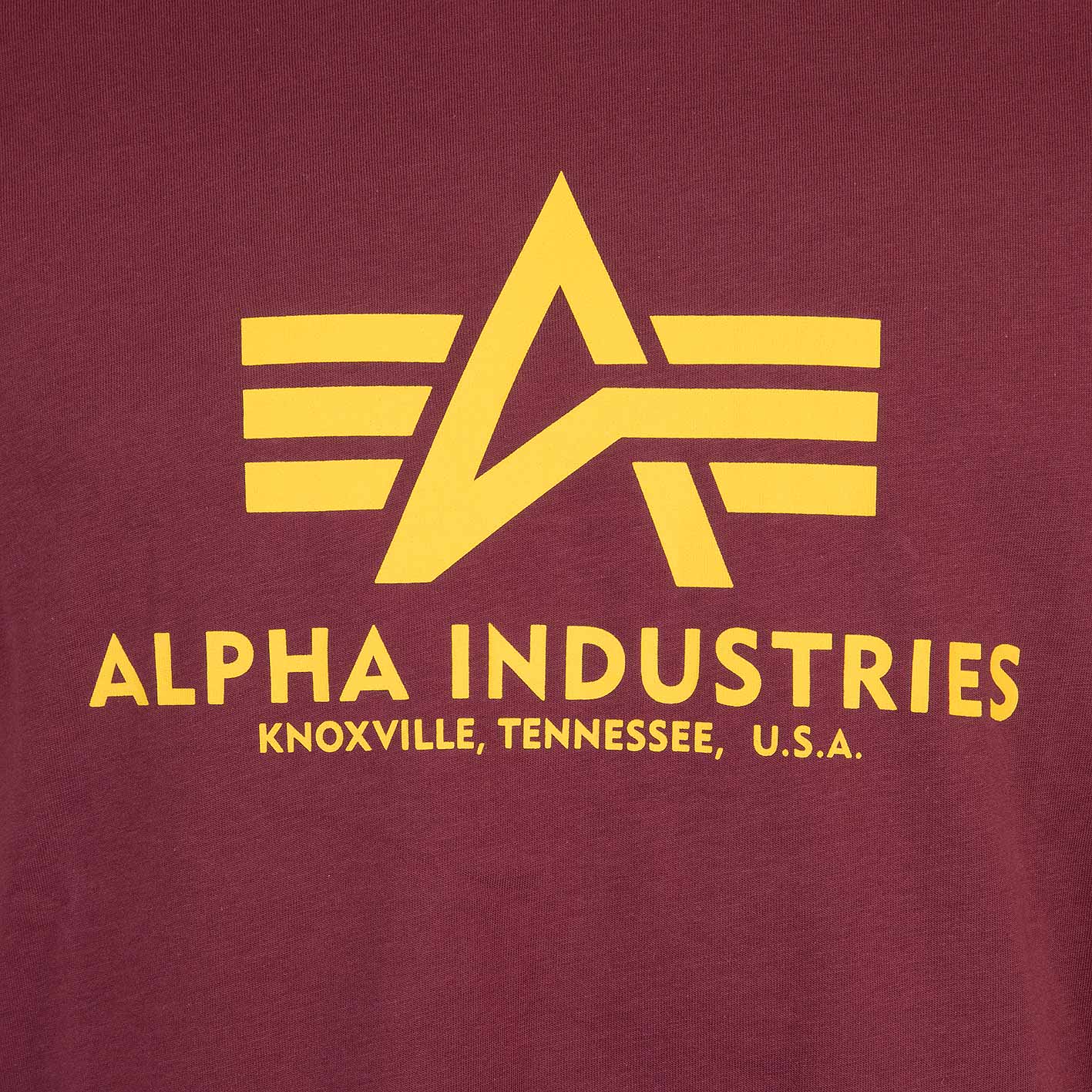Alpha Industries BAsic T-Shirt burgundy - hier bestellen!